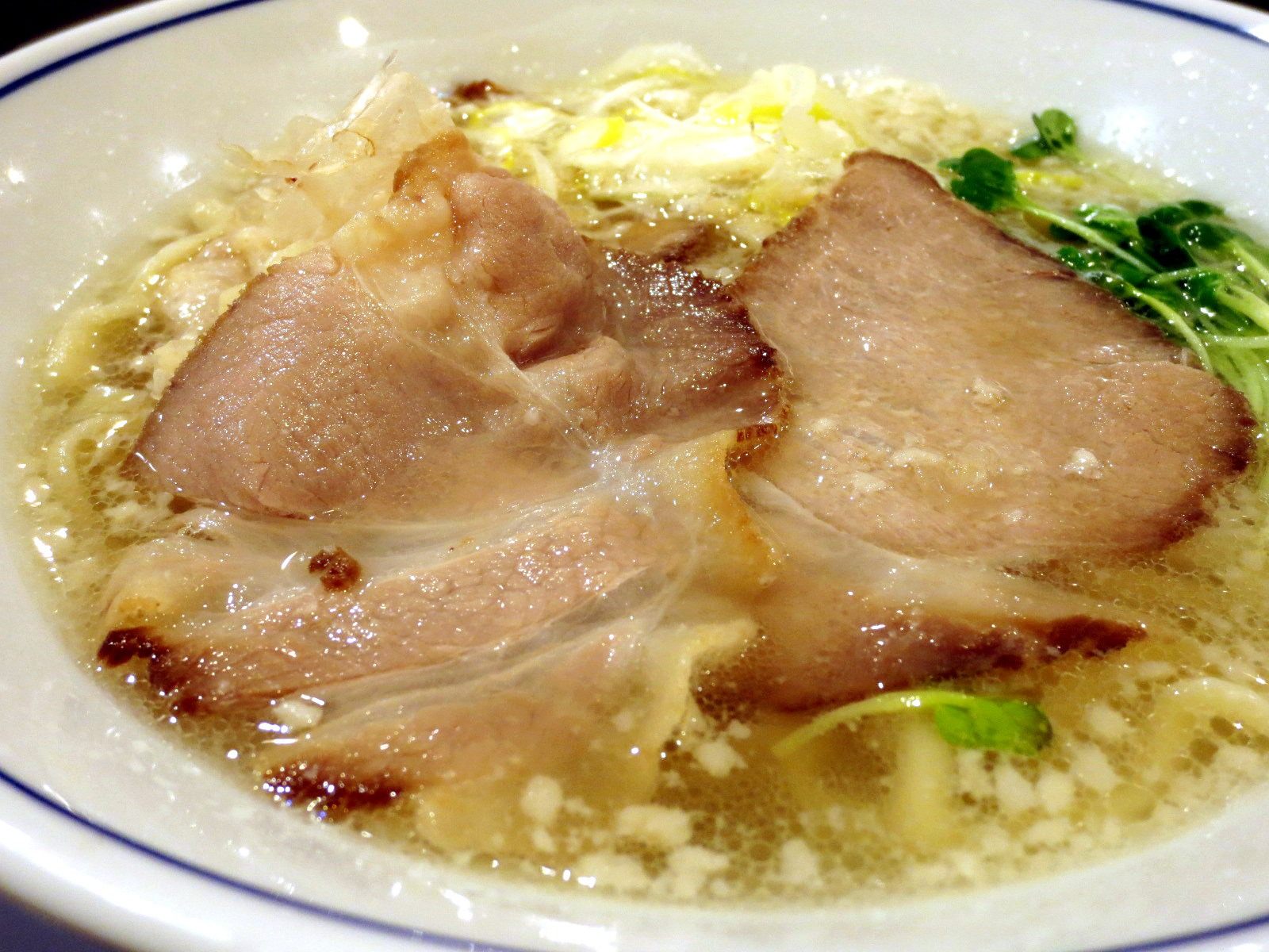 A Popular Shio-Ramen Restaurant in Osaka, “Ramen Uroko” | GOOD LUCK TRIP