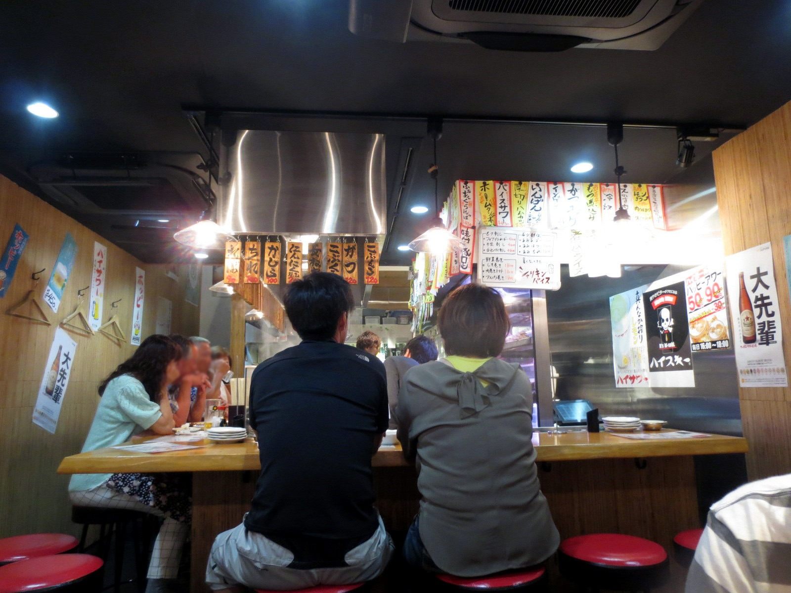 Osaka – Happy Hour Every Day! Popular Izakaya “Motsuyaki Erubisu ...