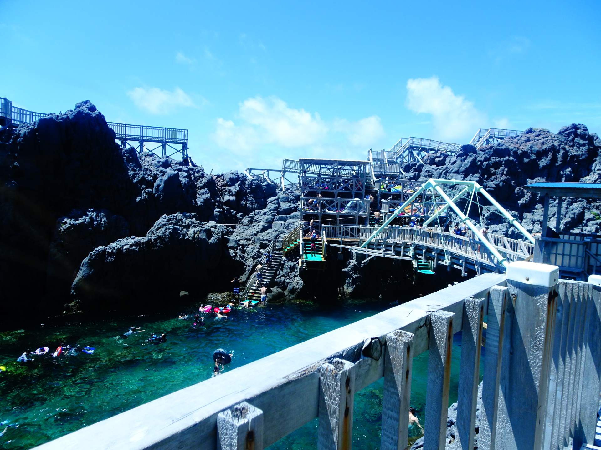 Kozushima, a Remote Island Easily Accessible from the Heart of Tokyo ...