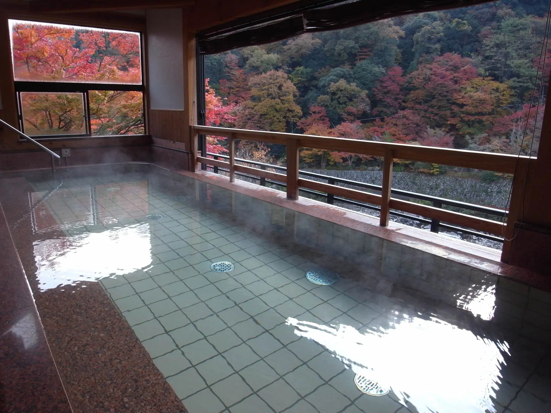 A healing resort featuring hot springs, Japanese cuisine, and ...
