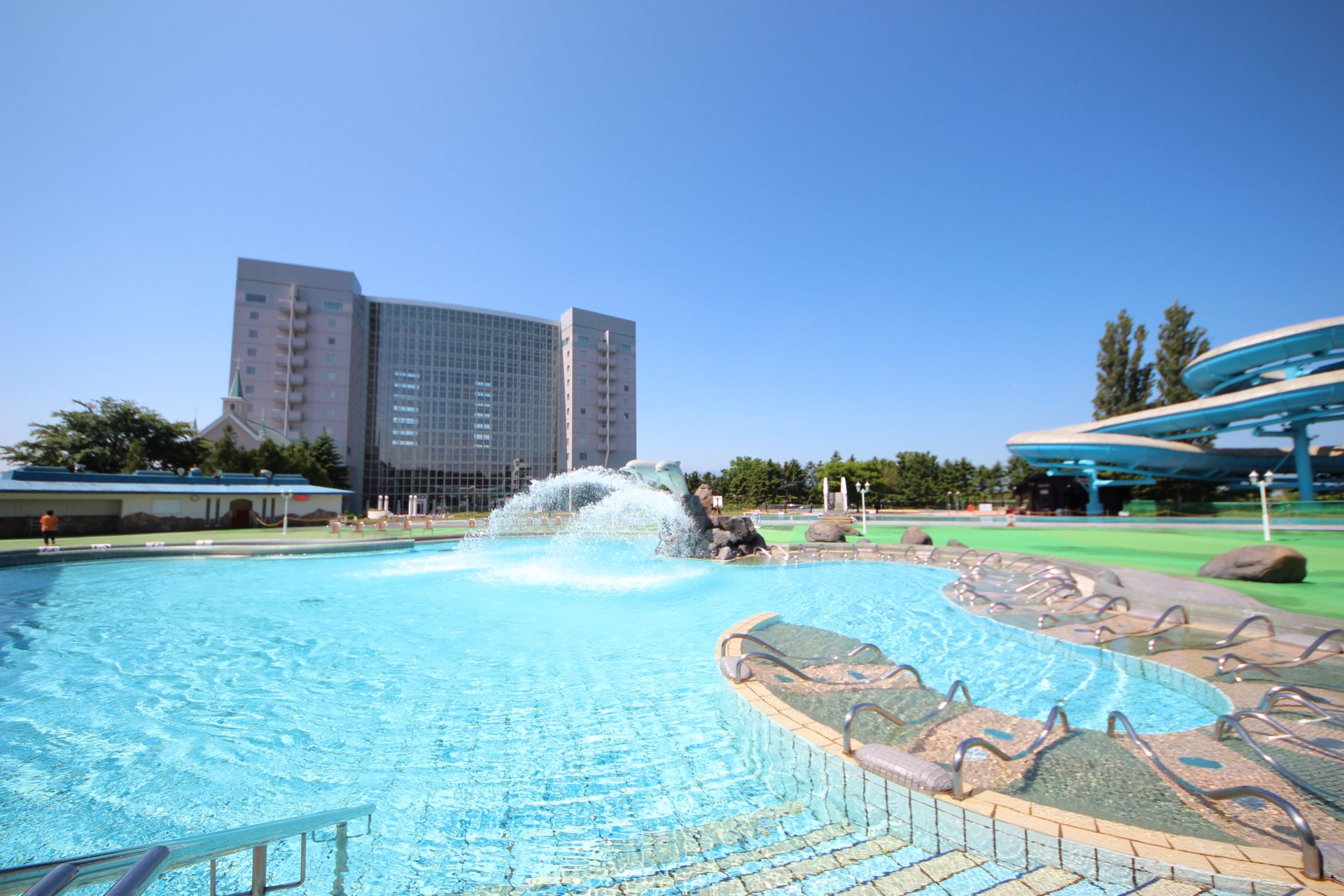 13 buzz-worthy pools in Japan where you can really make a splash, all ...