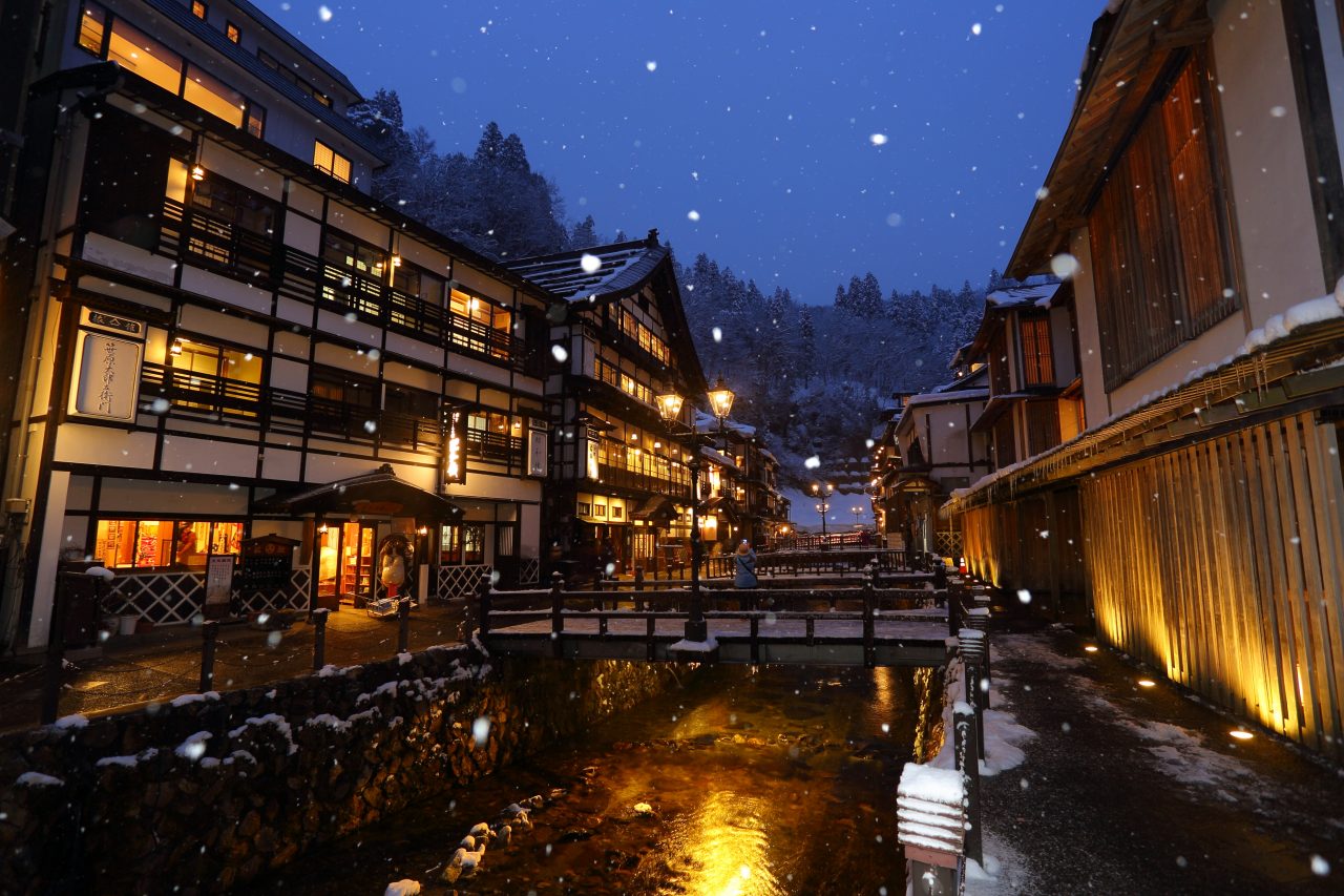 See the Beauty of Japan Blanketed in Snow! Top 15 Scenic Winter Escapes ...