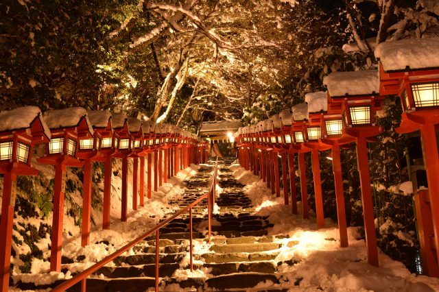 See the Beauty of Japan Blanketed in Snow! Top 15 Scenic Winter Escapes ...