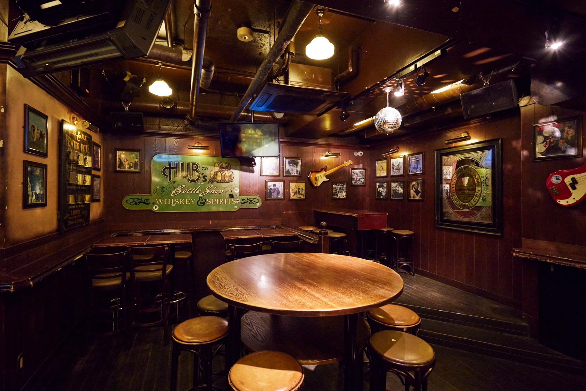 旅行中の様々なシーンで活用できる英国風パブ「HUB」の魅力 | GOOD LUCK TRIP