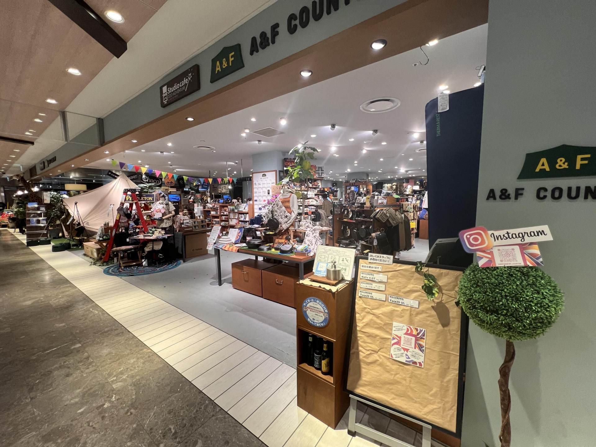 A&F COUNTRY offers a variety of authentic items perfect for ...