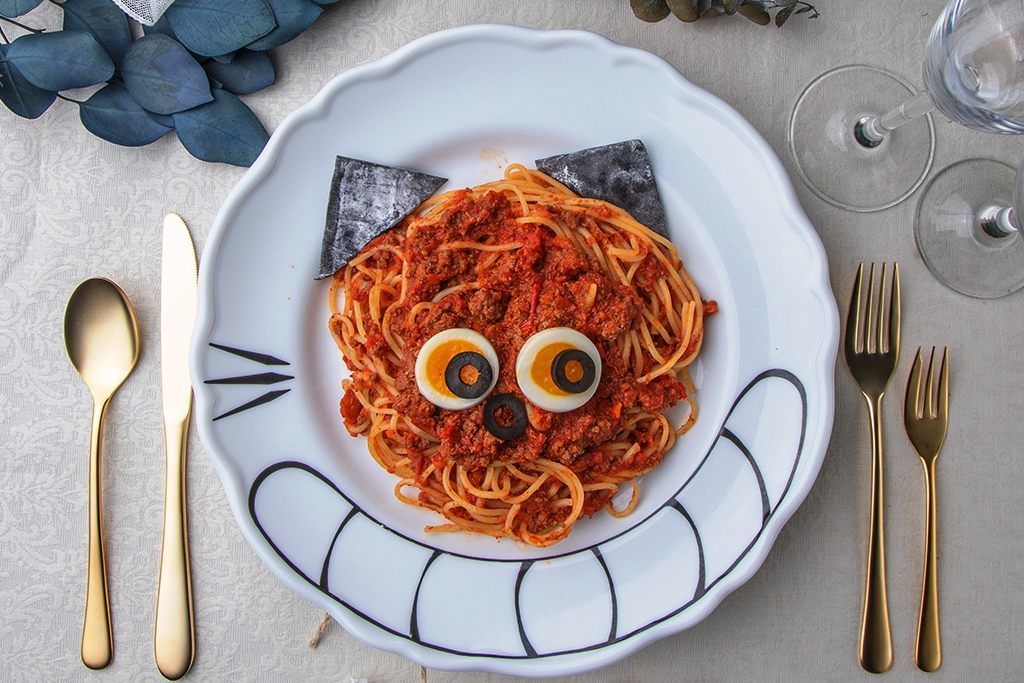 Alice in fantasy book - Alice’s Fantasy Restaurant - - What to Eat ...