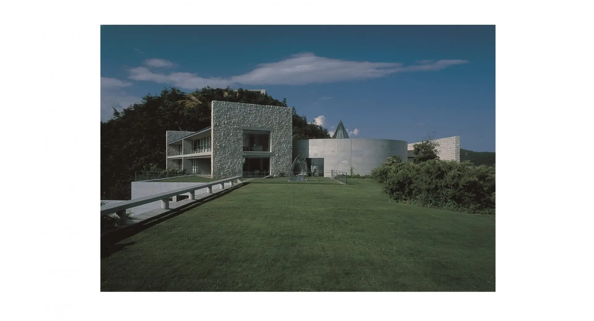 Benesse House Museum - Must-See, Access, Hours & Price | GOOD LUCK TRIP