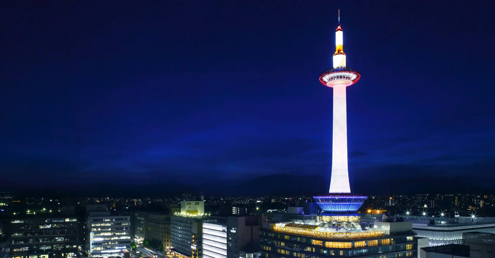 Kyoto Tower (Nidec The Kyoto Tower) - Must-See, Access, Hours & Price ...