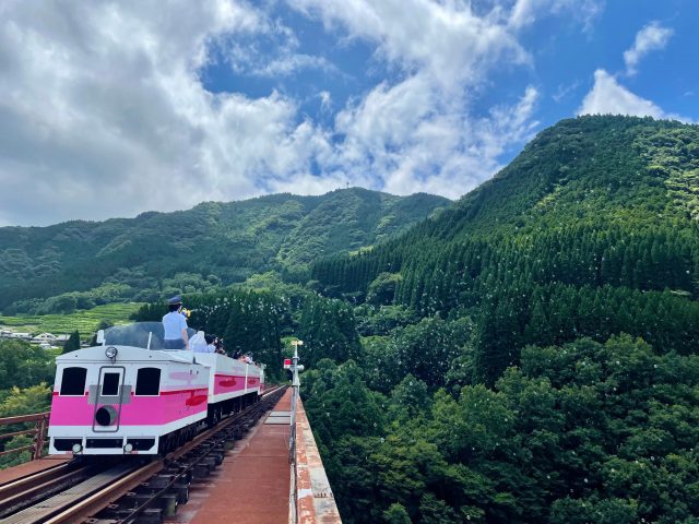 Amaterasu Railway | GOOD LUCK TRIP