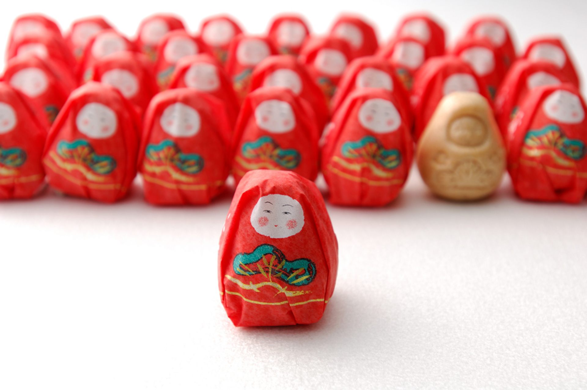 Kanazawa Urata "Kaga Hachiman Okiagari Monaka" - Souvenirs and Shopping ...