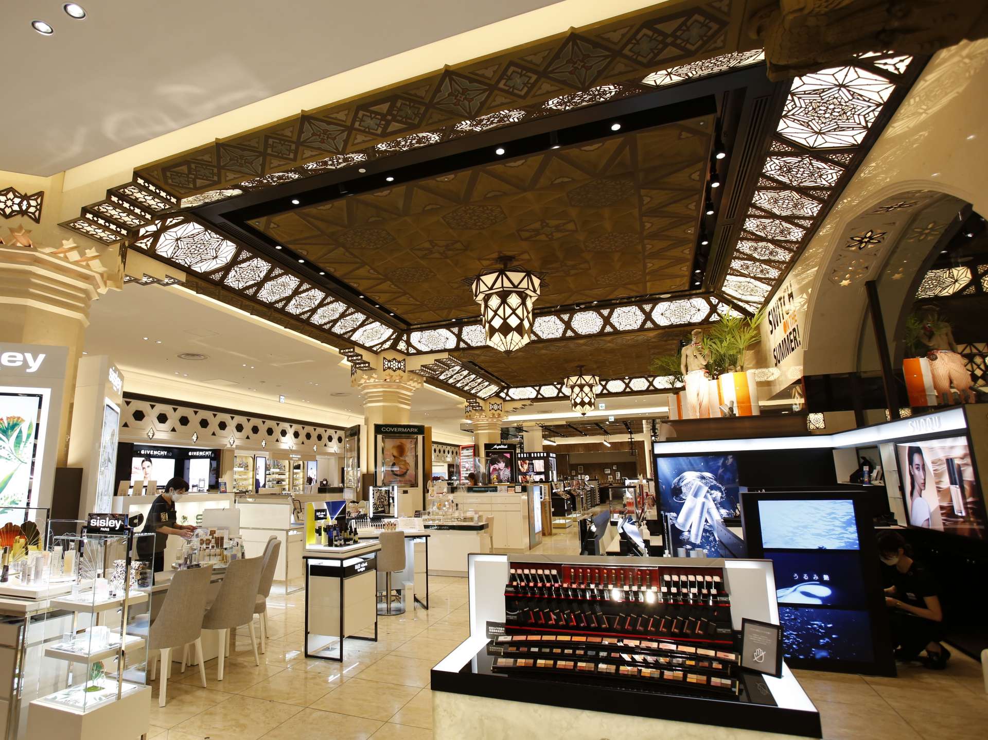 Daimaru Shinsaibashi Store - Where to Shop, Access, Hours & Price ...