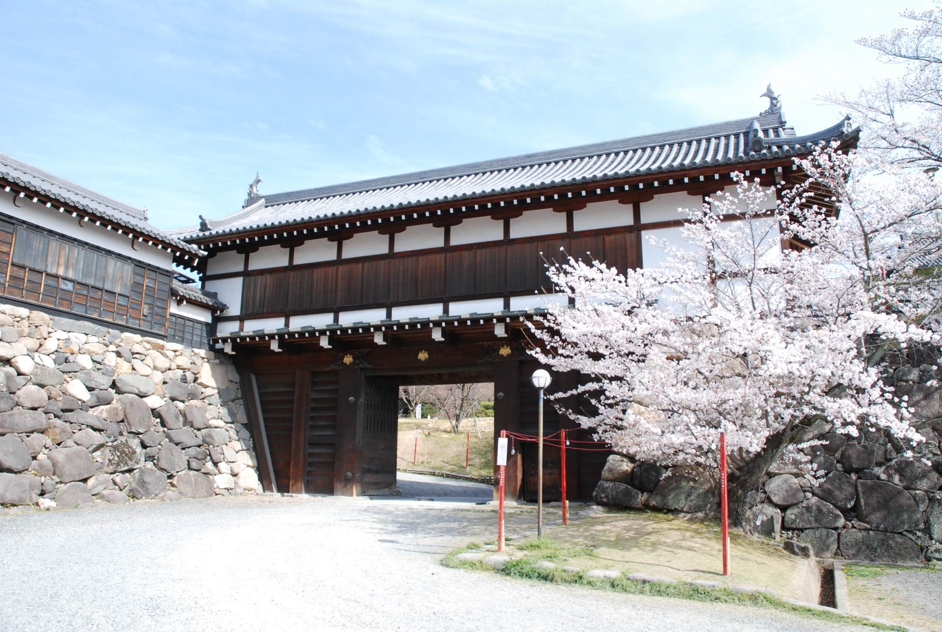 Koriyama Castle Ruins - Must-See, Access, Hours & Price | GOOD LUCK TRIP